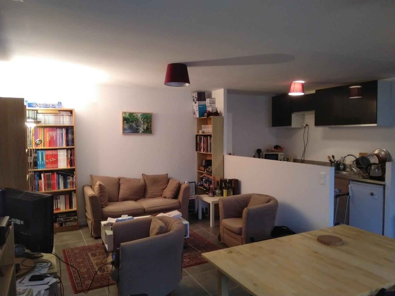 AVON - Appartement T3 Proche gare SNCF - Récent - Place de Parking, AS ...